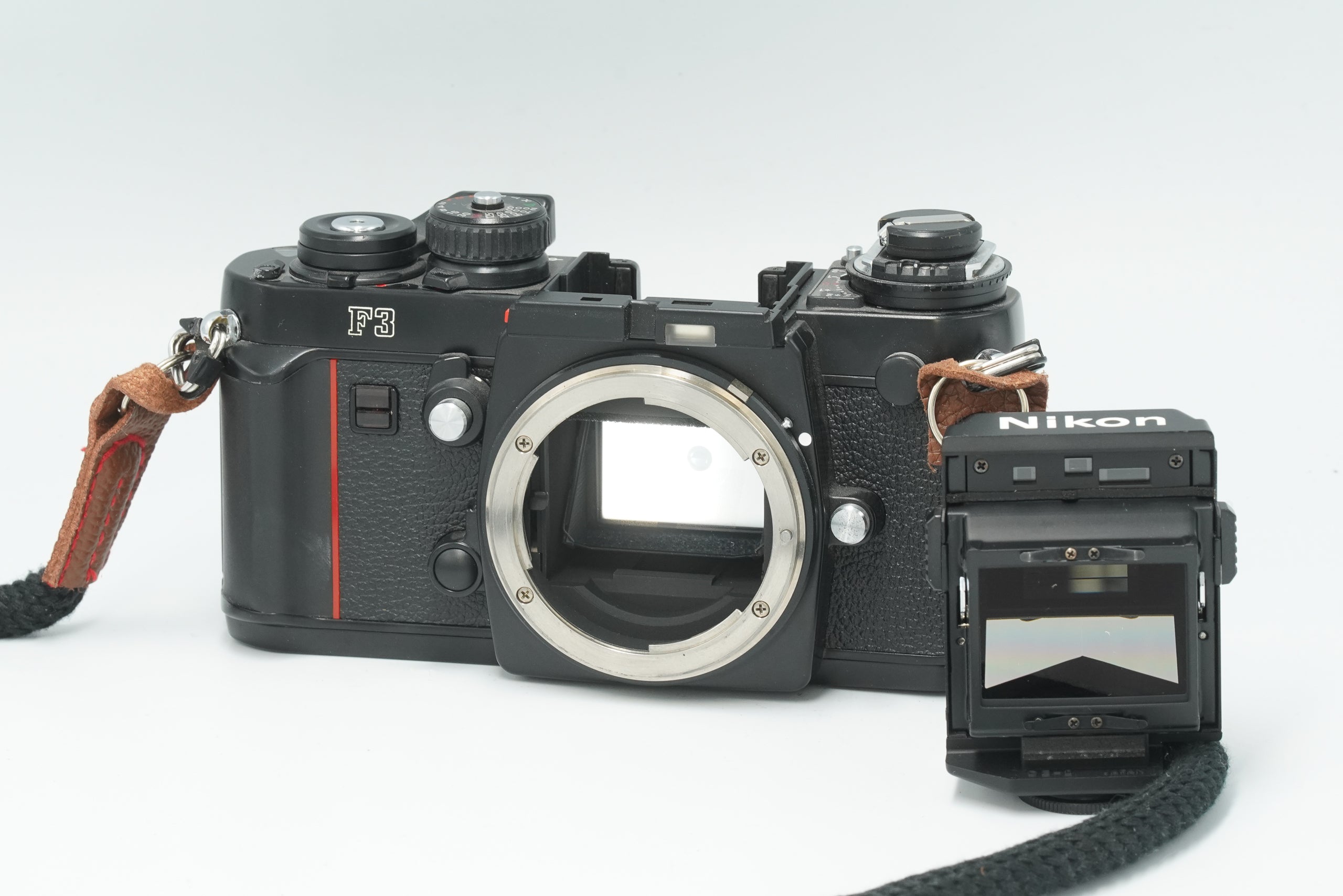 Nikon F3 with removable viewfinder MINT, black – UAE Vintage Photo